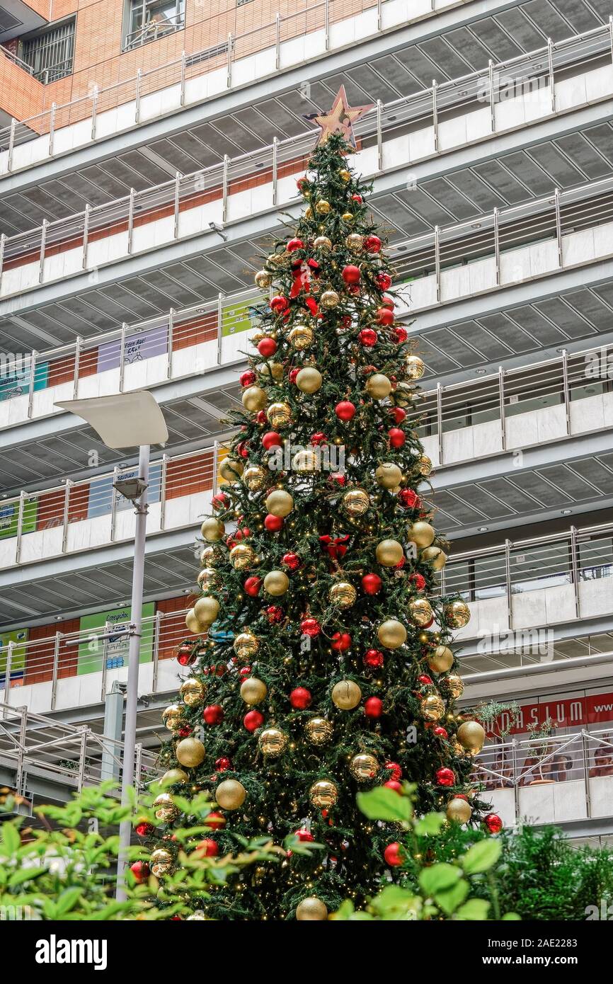 Thessaloniki, Greece Plateia central mall Christmas tree. The decorated ...