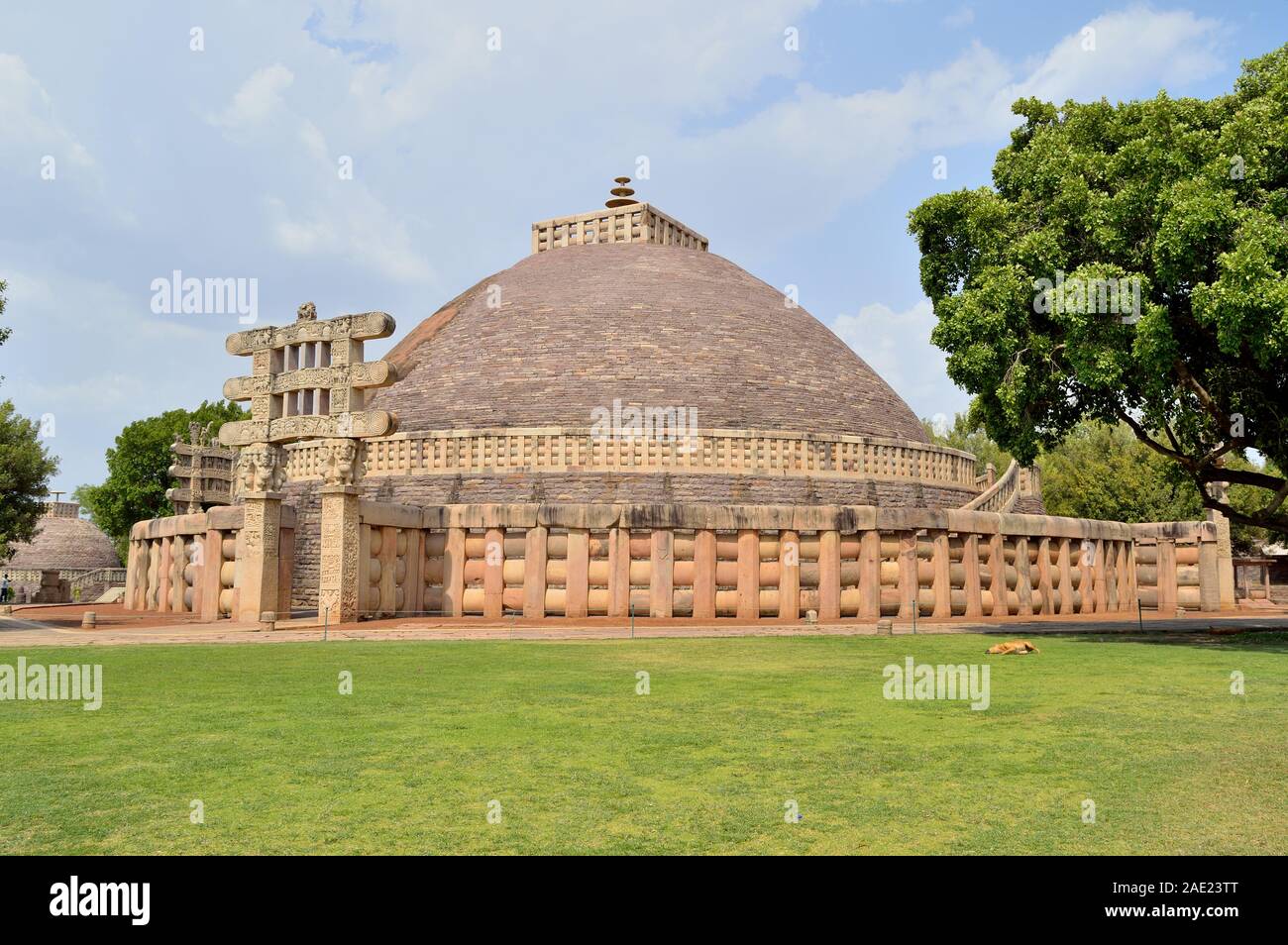 Sanchi Buddhist Stupa, Sanchi, Raisen, Madhya Pradesh, India Stock ...