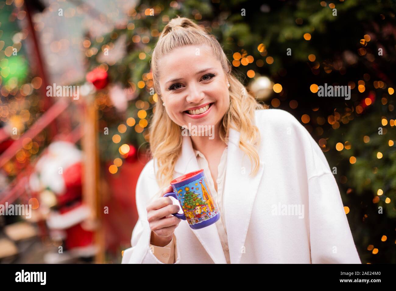 Cologne, Germany. 03rd Dec, 2019. EXCLUSIVE - Caroline Maria Frier ...