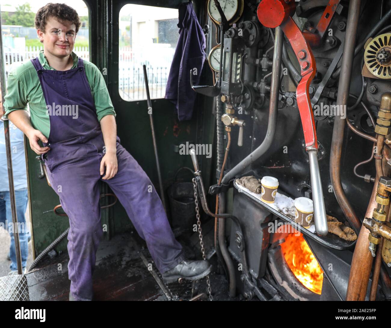 Vintage british fire engine hi-res stock photography and images - Alamy