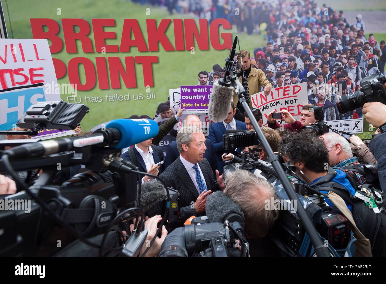 The breaking point poster hi-res stock photography and images - Alamy