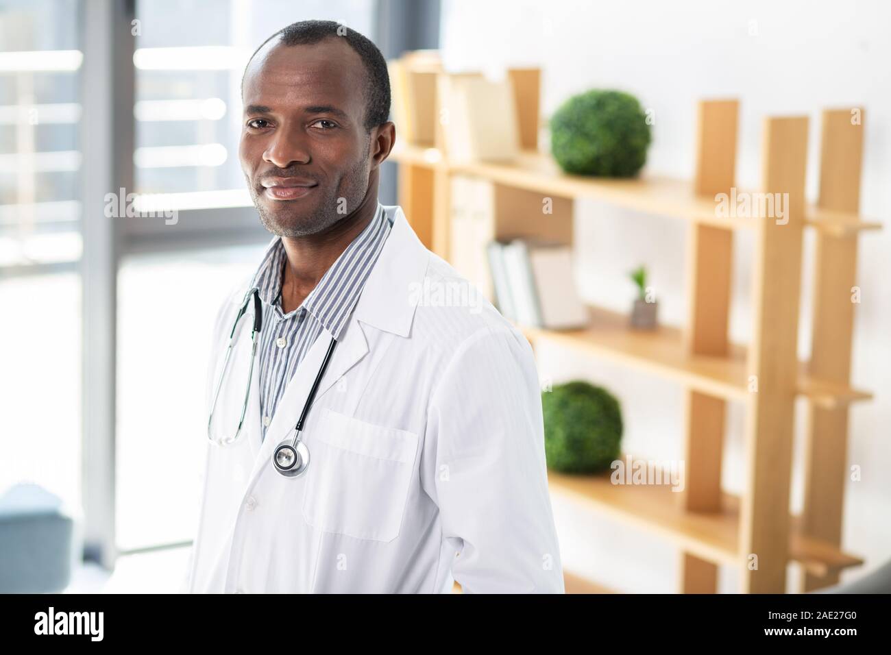 Serious face expressions hi-res stock photography and images - Alamy