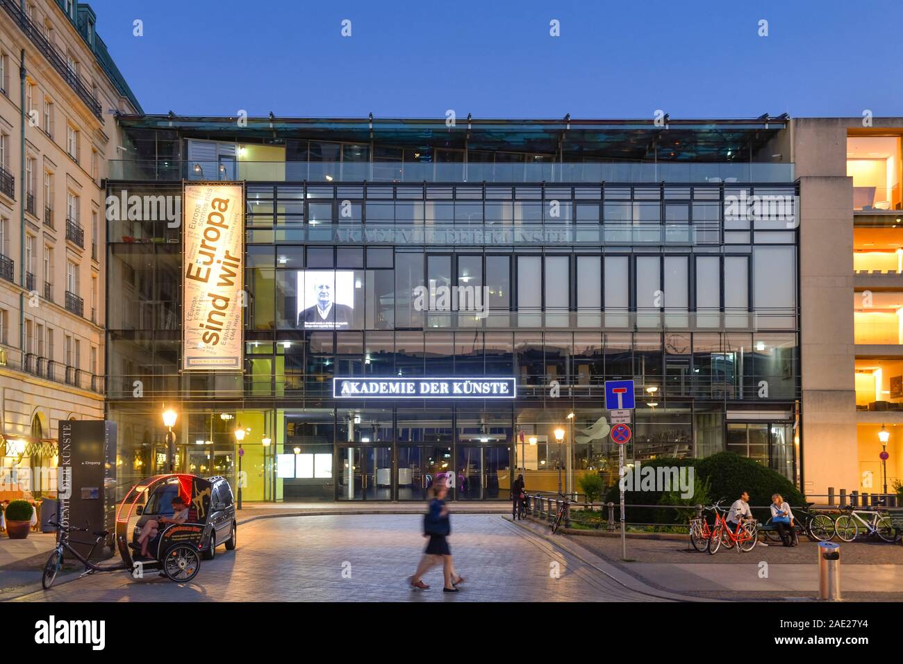 Akademie der Künste, Pariser Platz, Mitte, Berlin, Deutschland Stock ...