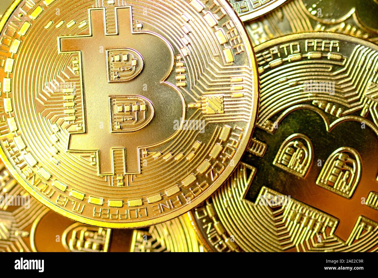 Financial cryptography hi-res stock photography and images - Alamy