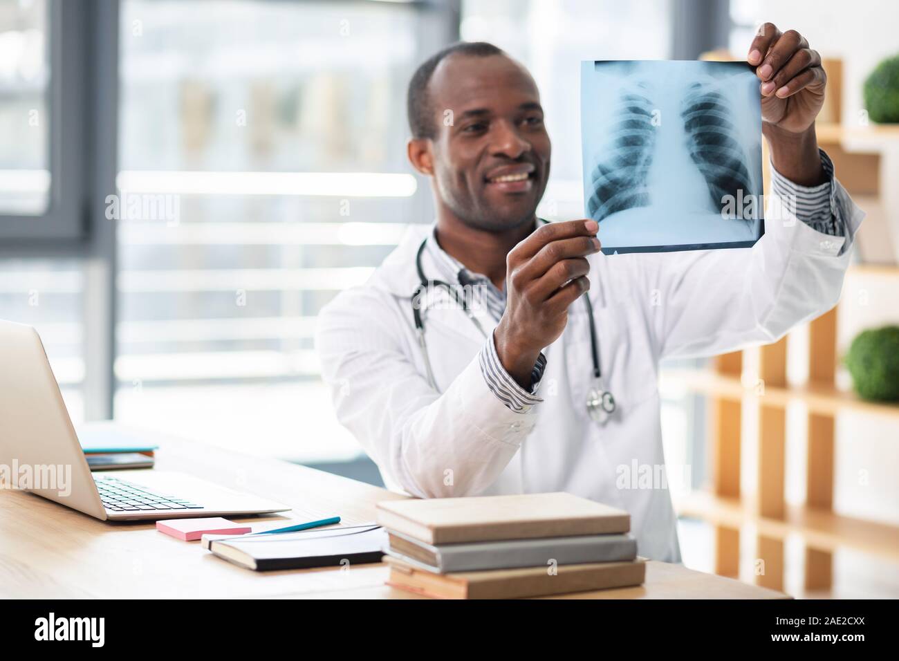 Man raising equipment hi-res stock photography and images - Alamy