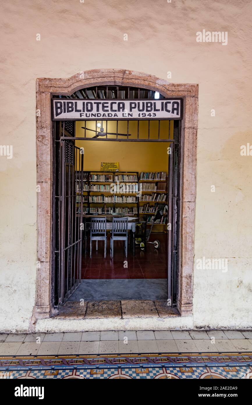 Entrance to a Public library, Valladolid, Mexico Stock Photo - Alamy