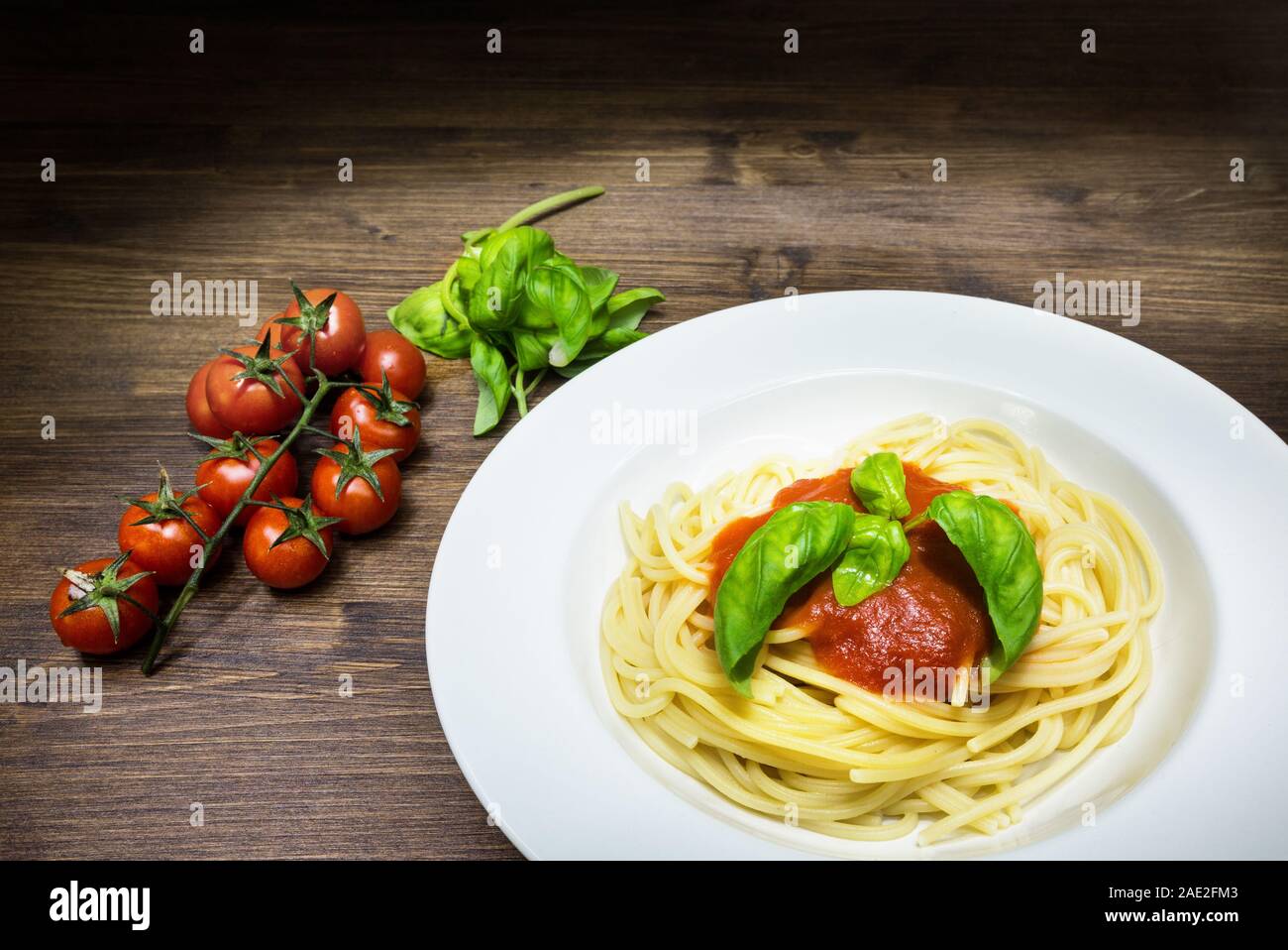 Spaghetti with tomato sauce pachino with fresh basil, a typical dish of ...