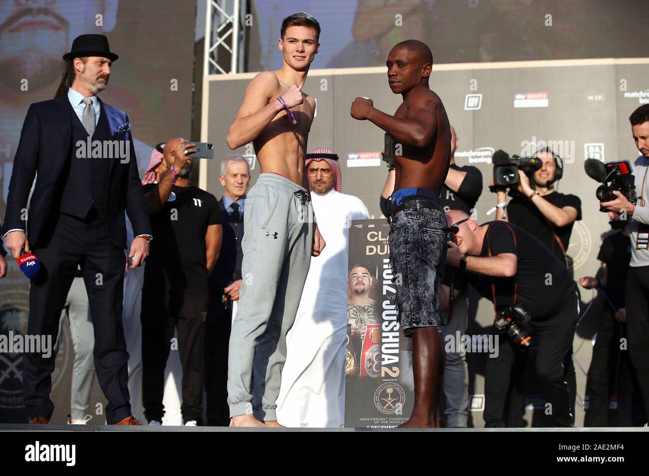 Ivan "Hopey" Price (left) and Swede Mohamed during the weigh in at the ...