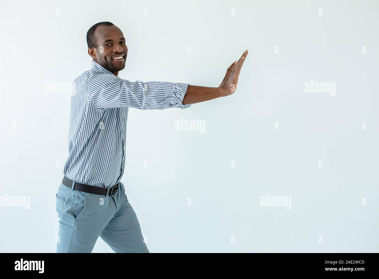 Moving white blocks hi-res stock photography and images - Alamy