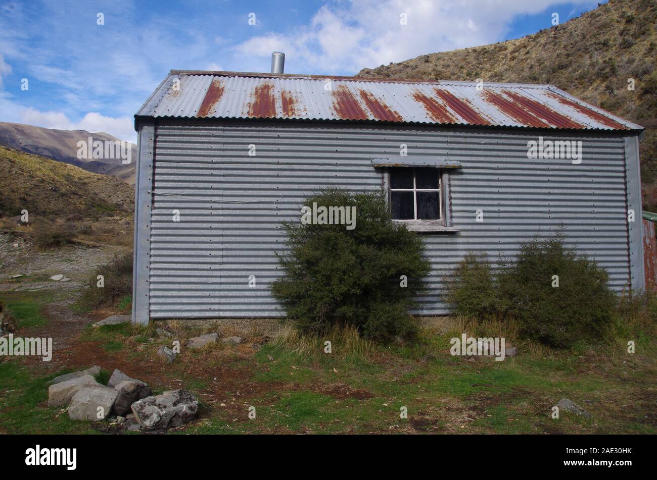 Manuka hut. Hakatere Conservation Park. Te Araroa Trail. Lake Emily ...