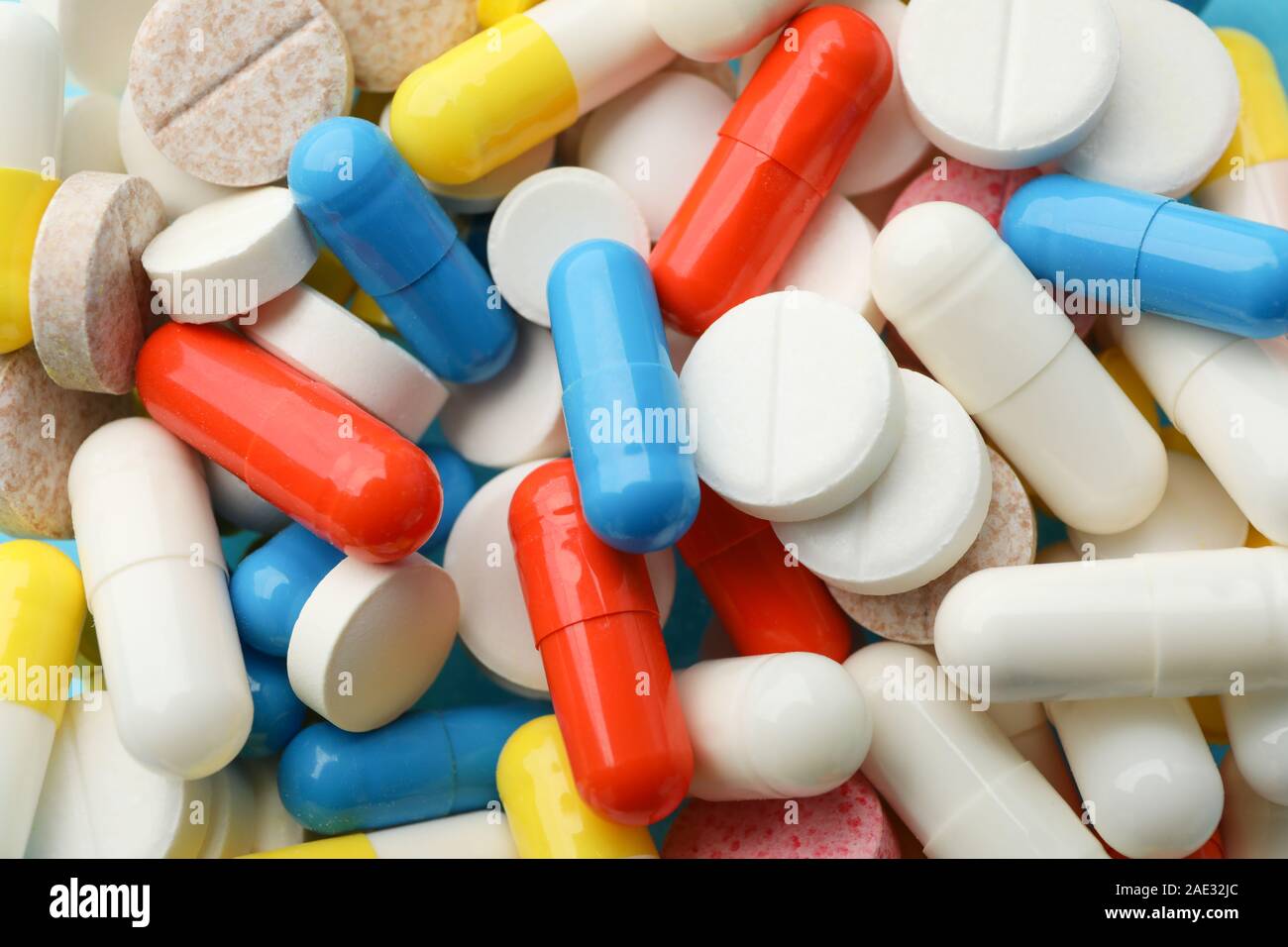 Set different color pills hi-res stock photography and images - Alamy