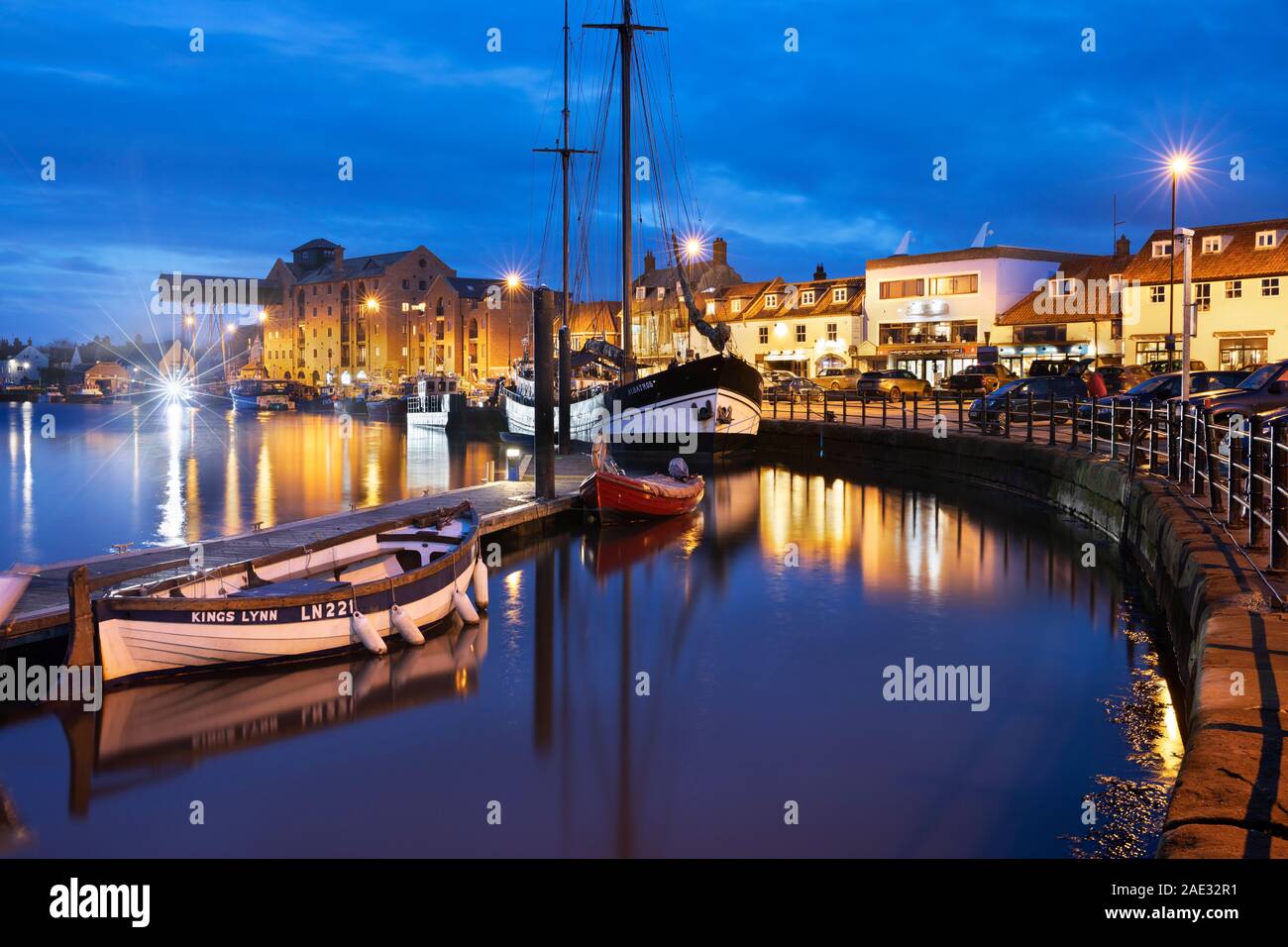 Wells next the sea at night hi-res stock photography and images - Alamy