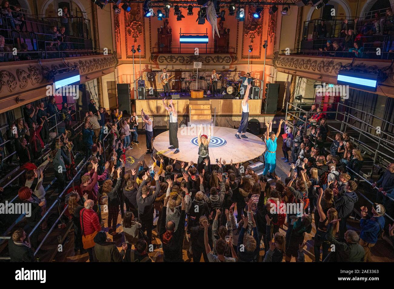 Victorian theatre stage hi-res stock photography and images - Alamy