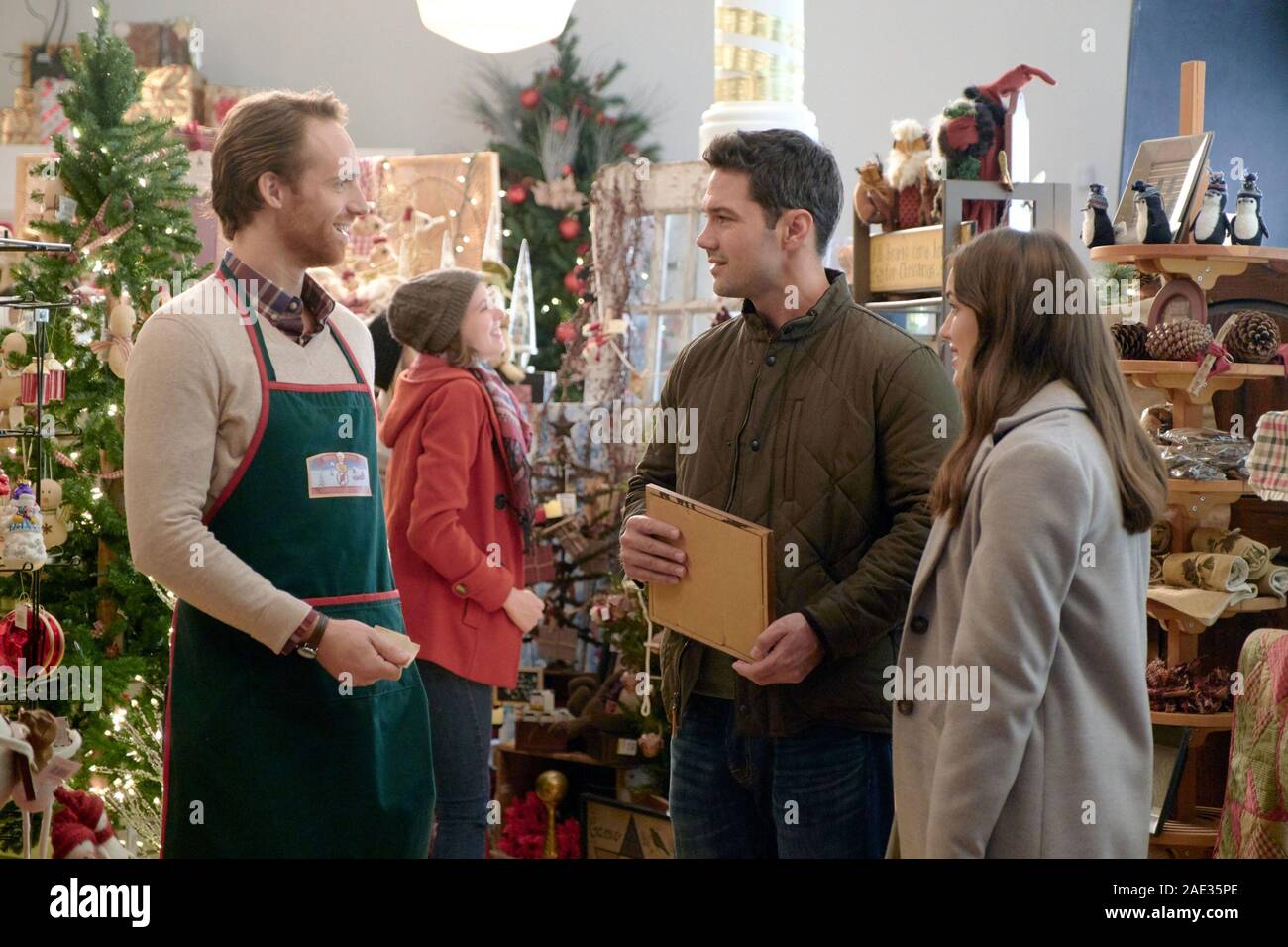 CHRISTMAS AT THE PLAZA, Ryan Paevey (center), Elizabeth Henstridge ...