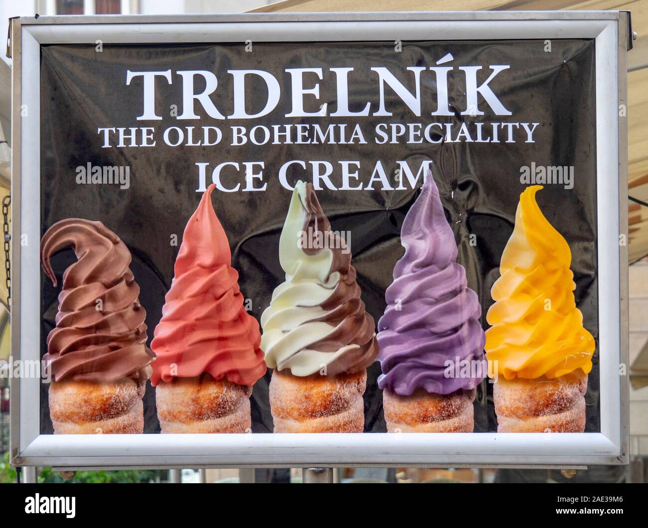 Trdelnik ice cream hi-res stock photography and images - Alamy