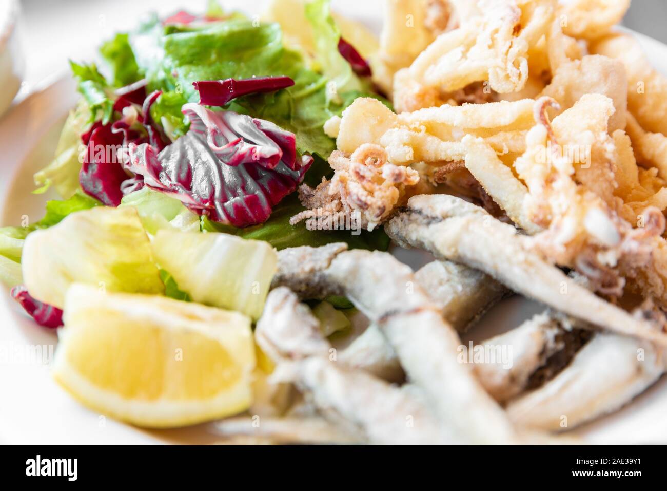 Mixed fried fish hi-res stock photography and images - Alamy