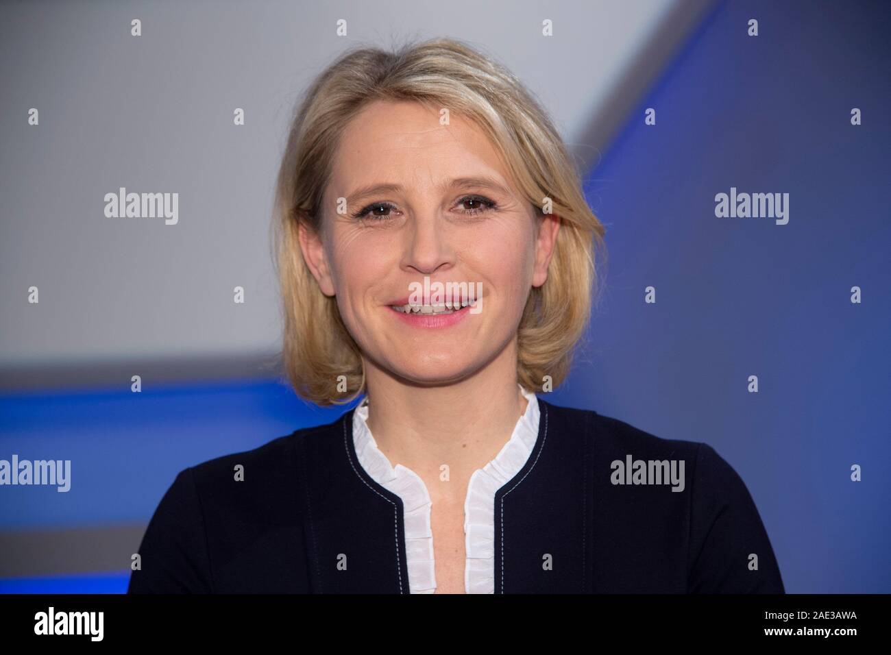 Die link hi-res stock photography and images - Alamy