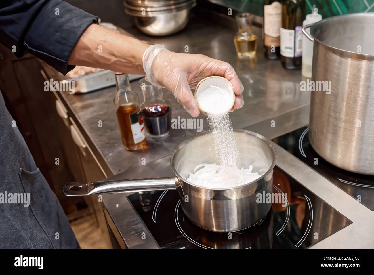 Adding sugar hi-res stock photography and images - Alamy