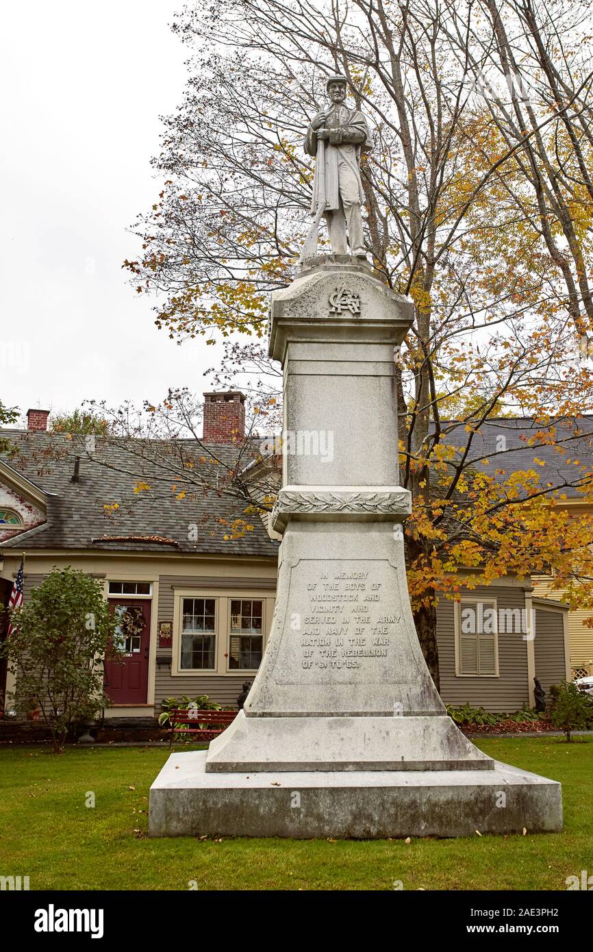 Revolutionary War Statue High Resolution Stock Photography and Images ...