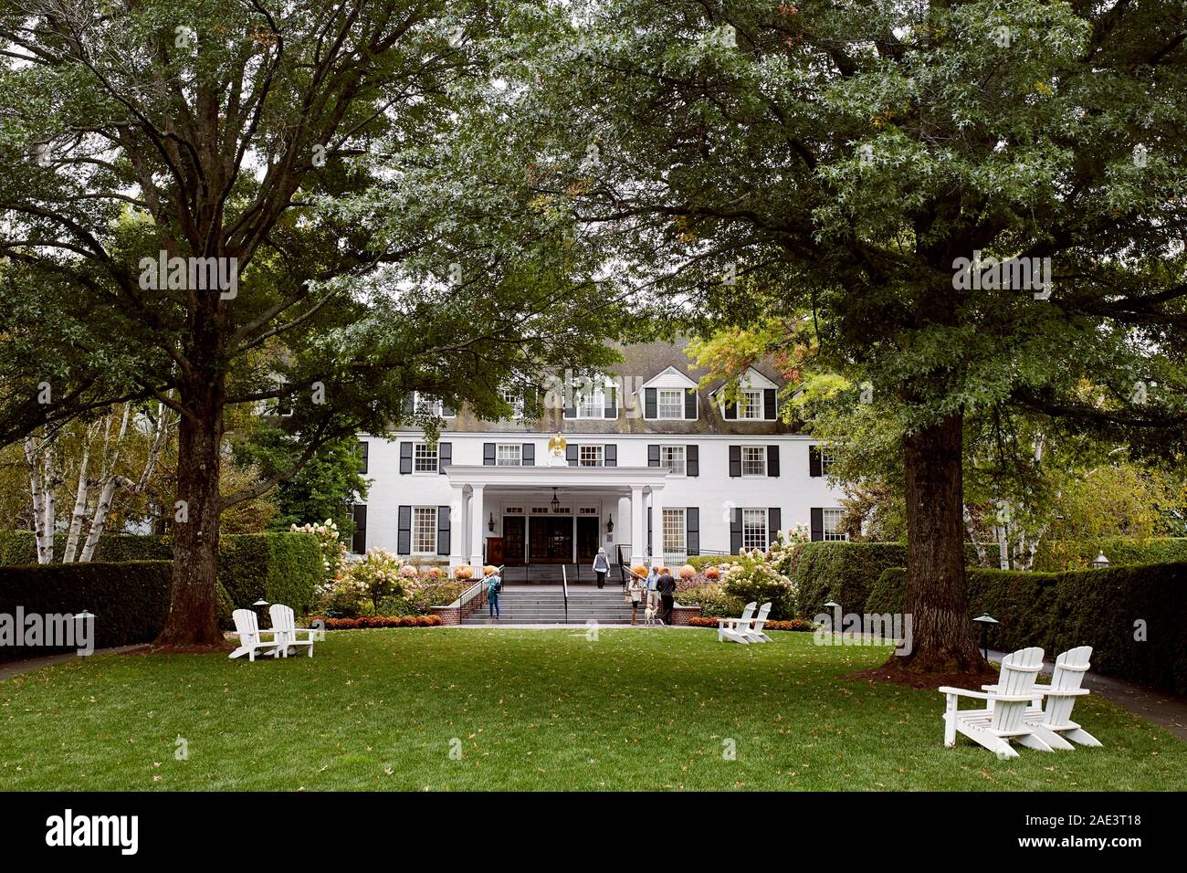 Woodstock, Vermont - September 30th, 2019: Exterior of Woodstock Inn ...