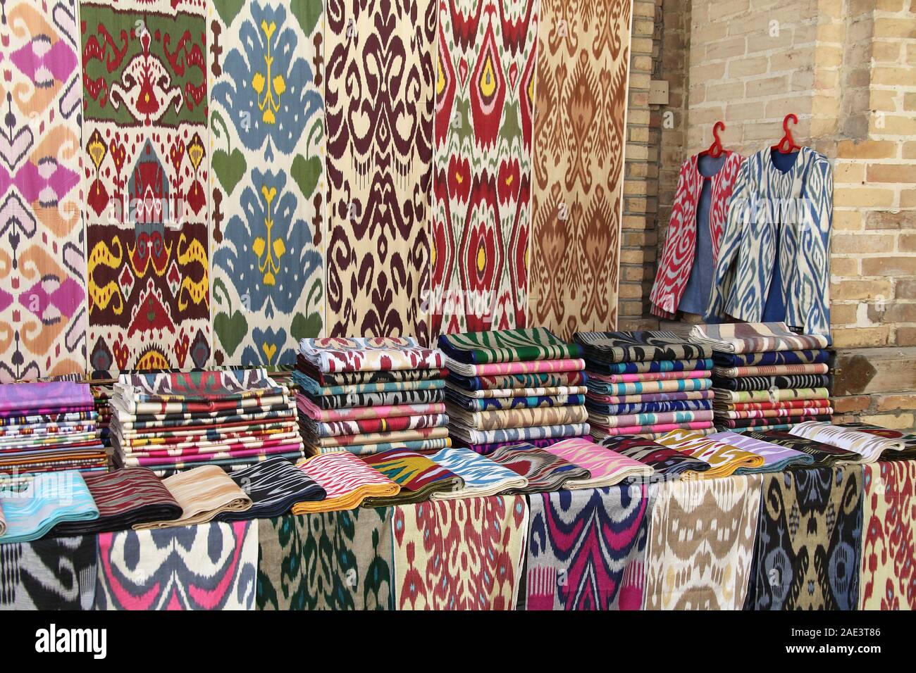 Uzbek souvenirs textile uzbekistan hi-res stock photography and images ...