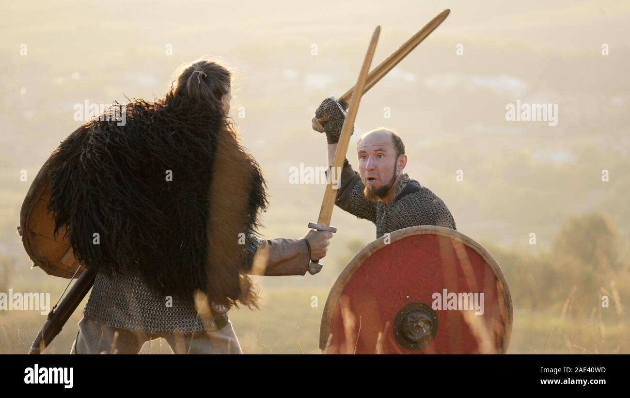Vikings attack hi-res stock photography and images - Alamy