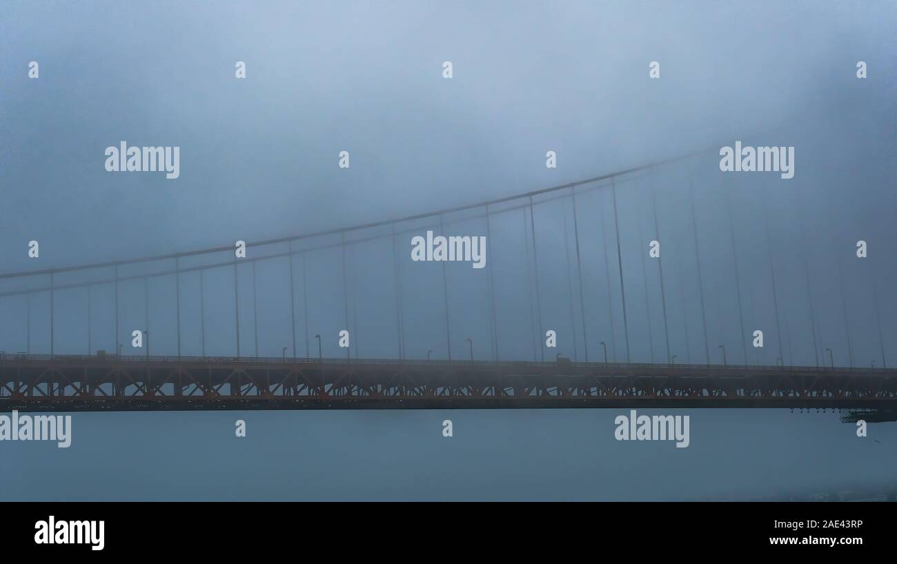 Heavy city gate hi-res stock photography and images - Alamy