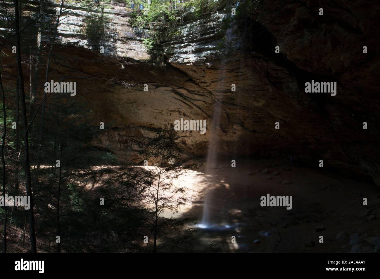 Ash Cave Falls, Hocking Hills State Park, Ohio Stock Photo - Alamy
