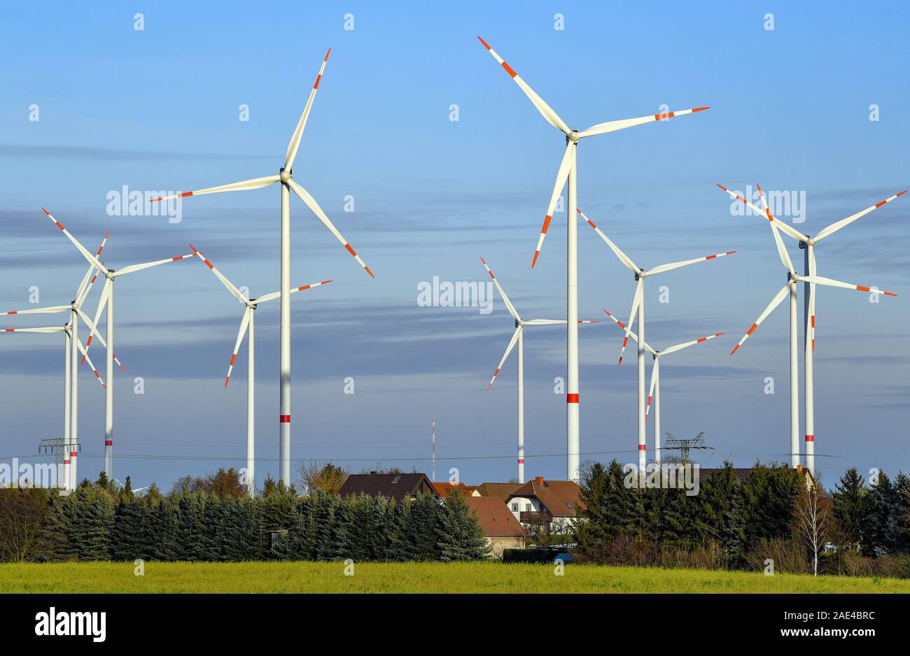 Jacobsdorf, Germany. 04th Dec, 2019. The wind energy park "Odervorland ...