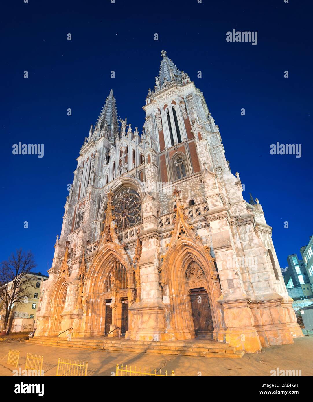 Ukraine kiev roman catholic church hi-res stock photography and images ...