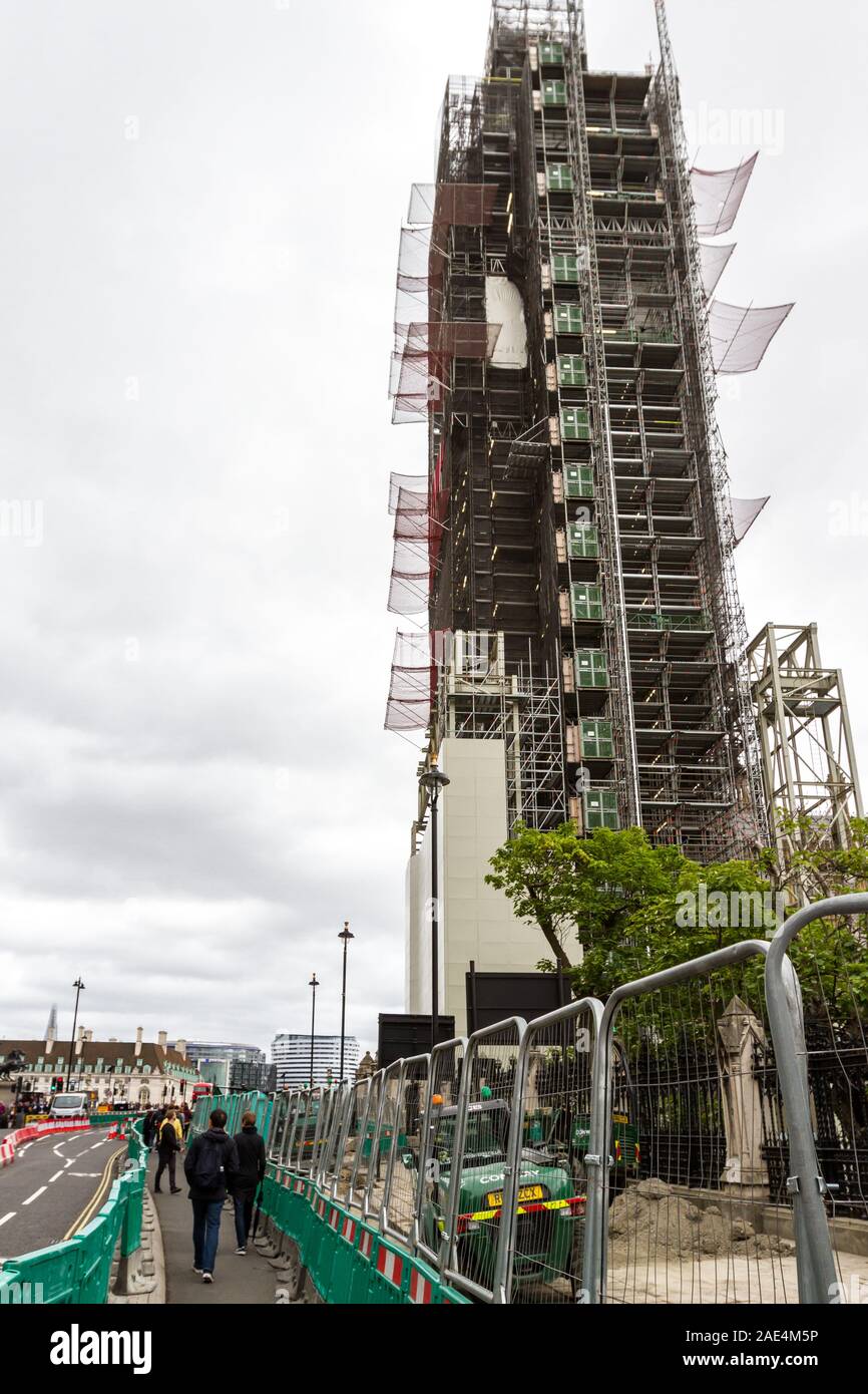 Elizabeth tower renovated hi-res stock photography and images - Alamy