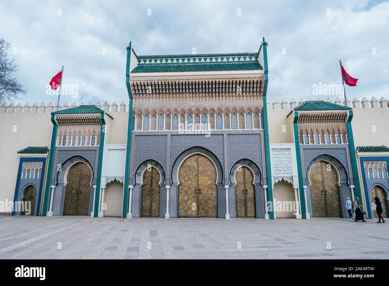 Brass gate royal palace hi-res stock photography and images - Alamy