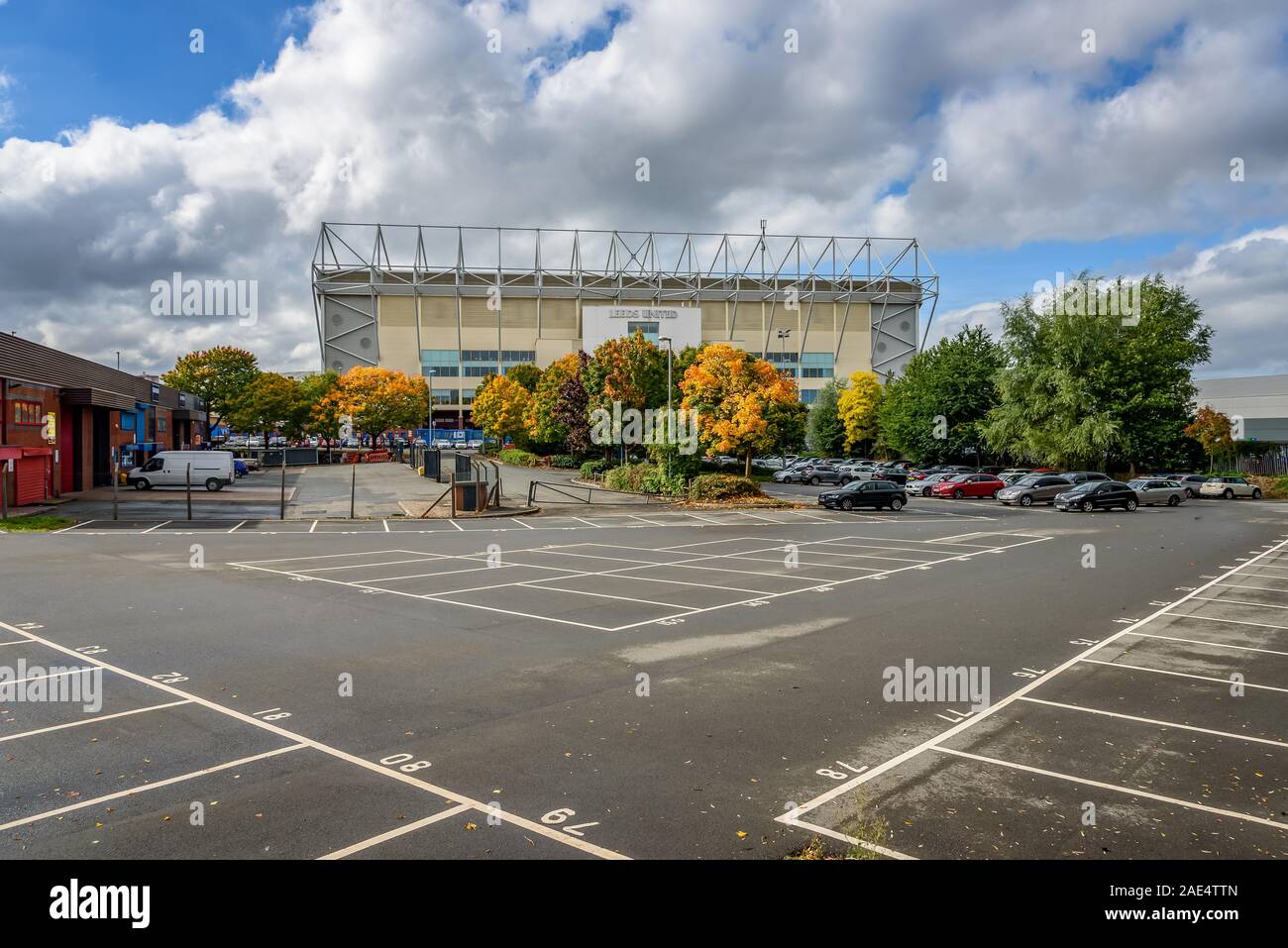 Cantilever stand hi-res stock photography and images - Alamy