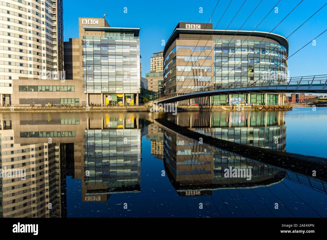 Mediacityuk footbridge and bbc hi-res stock photography and images - Alamy