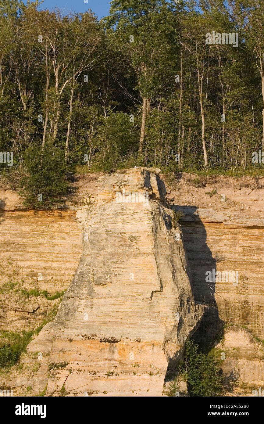 Cliffs, Pictured Rocks National Lakeshore, Michigan Stock Photo - Alamy
