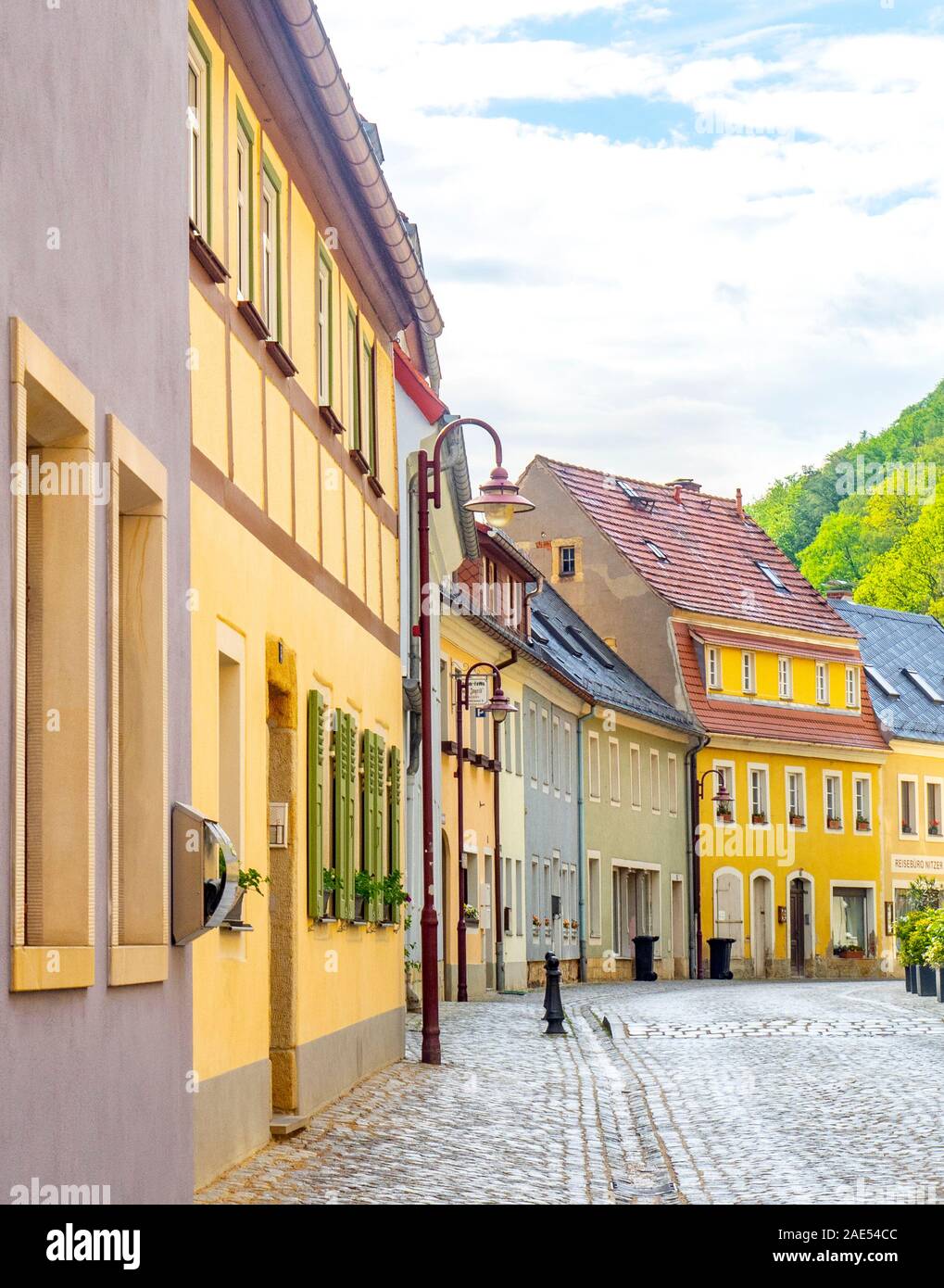 European streetscape hi-res stock photography and images - Alamy