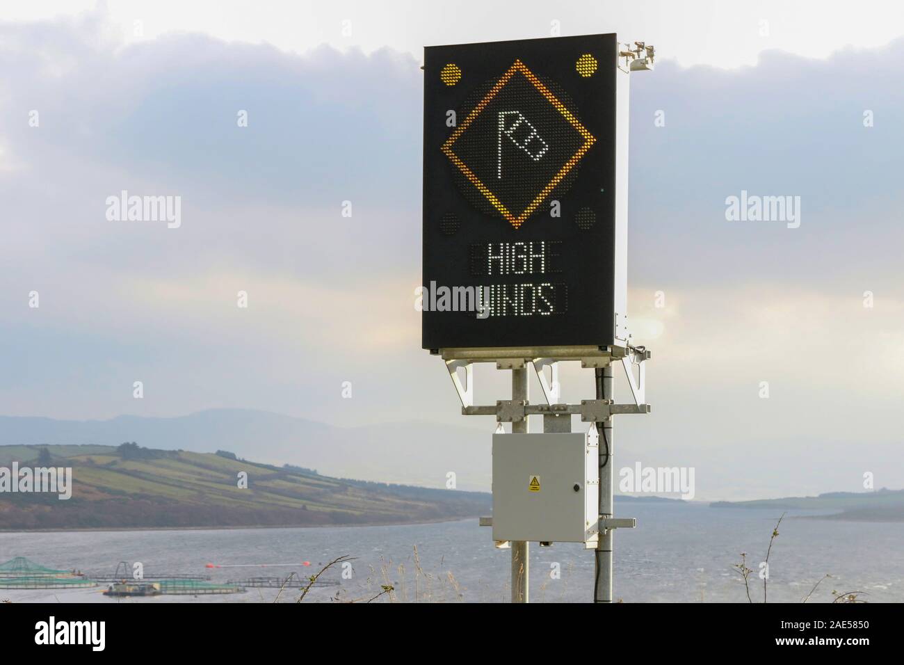 High winds forecast - an electronic warning sign for High Winds in ...