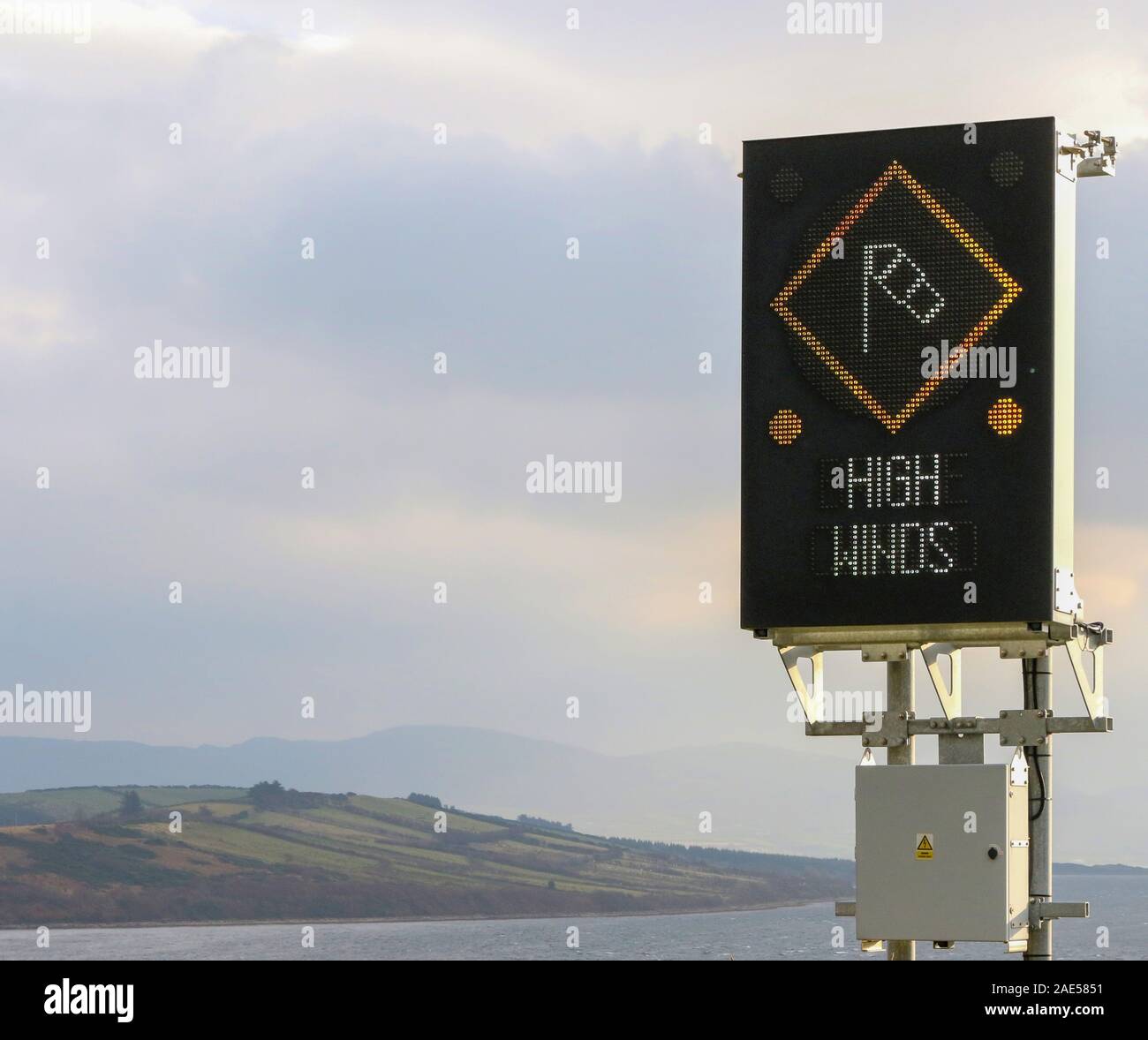 High wind warning sign hi-res stock photography and images - Alamy