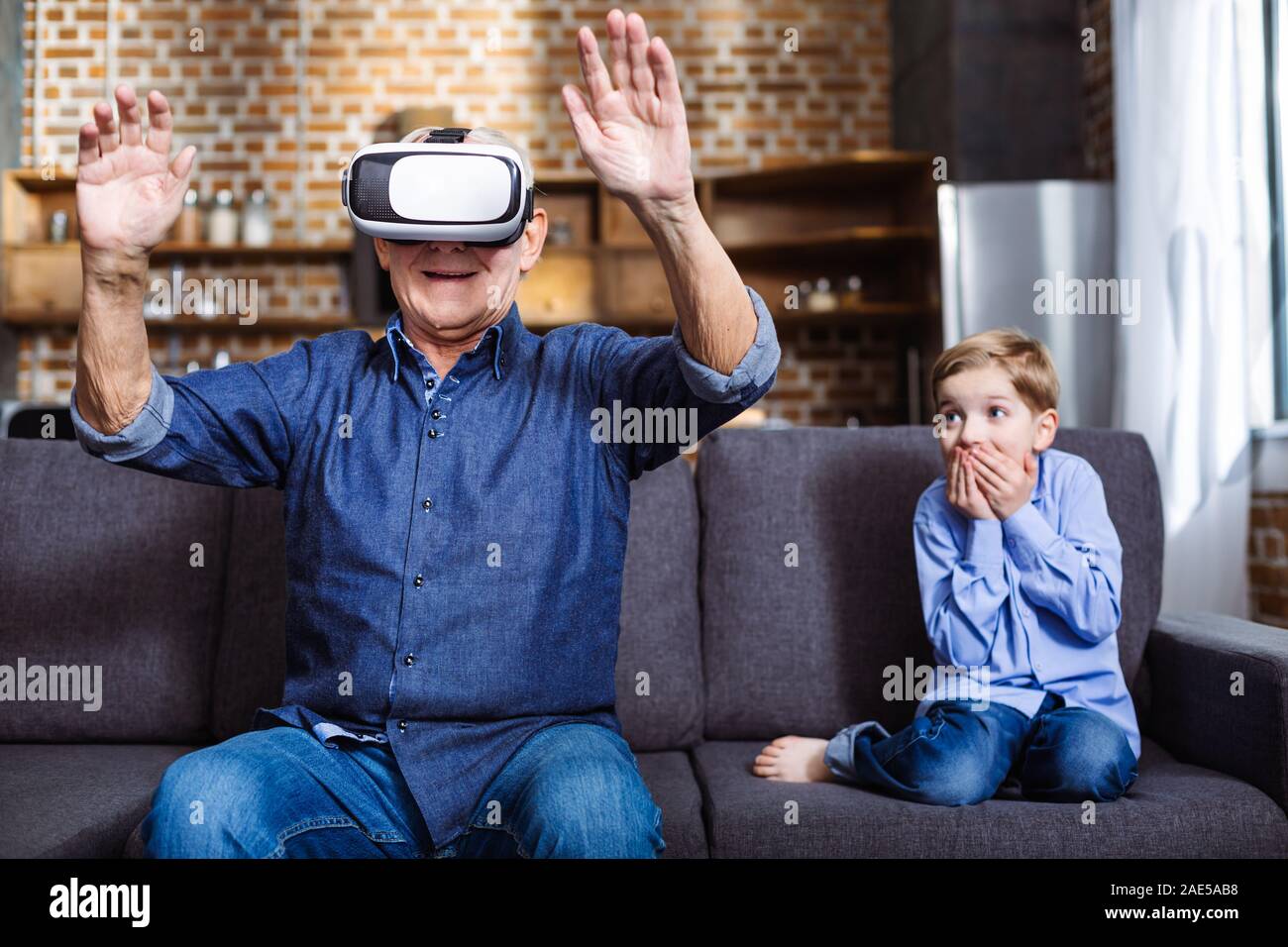 Senior old man wearing glasses hi-res stock photography and images - Alamy
