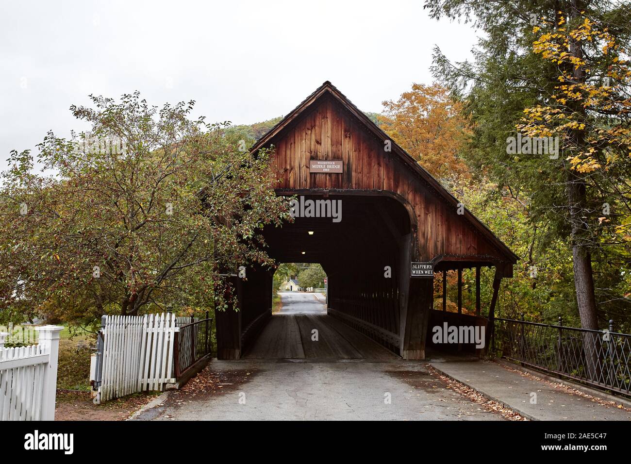 Woodstock middle bridge woodstock vermont hi-res stock photography and ...