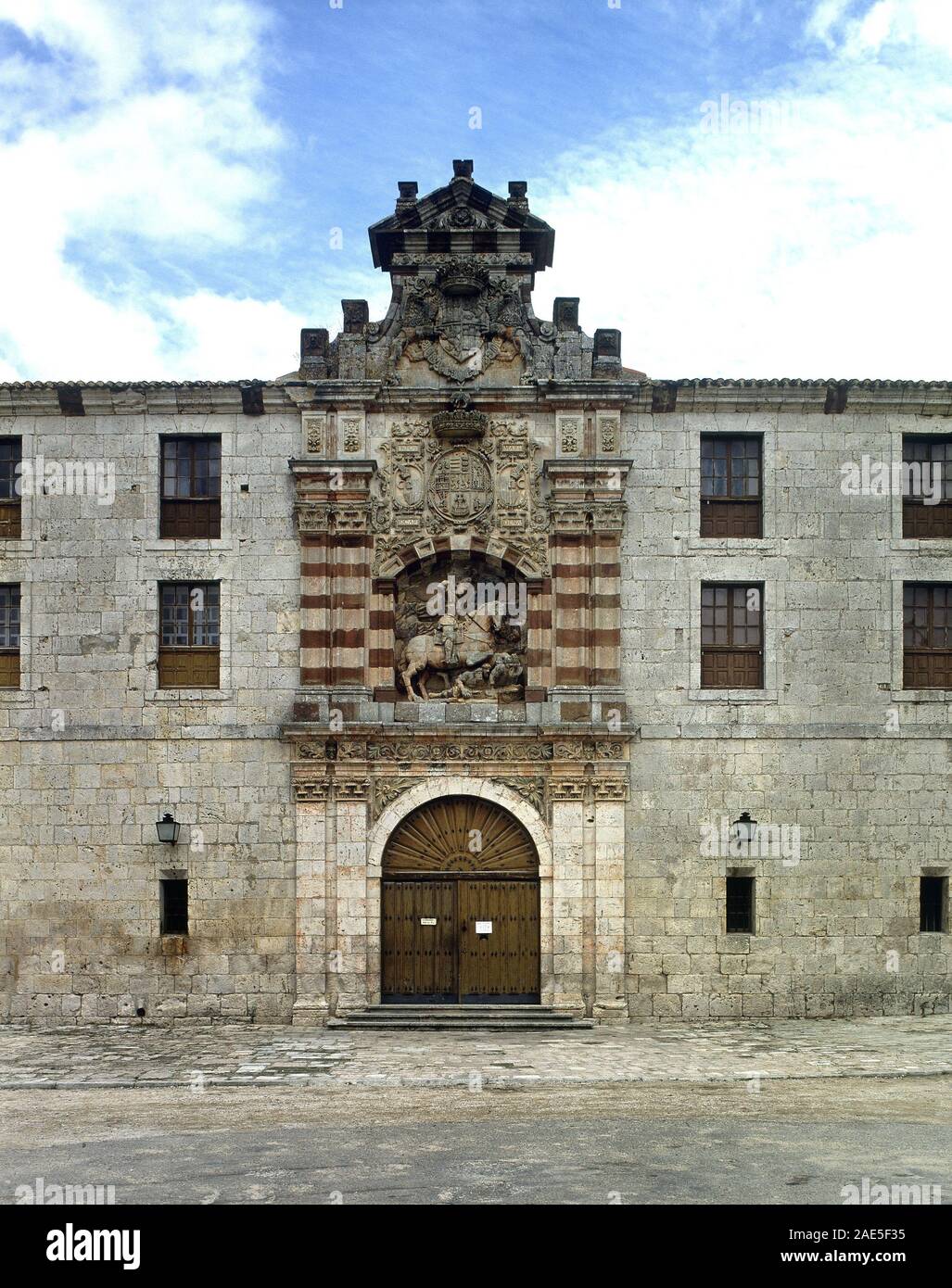 PORTADA DEL MONASTERIO DE SAN PEDRO DE CARDEÑA. Location: MONASTERIO DE ...