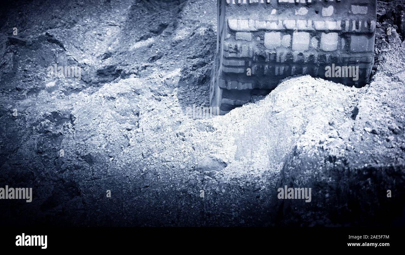 Red soil mine hi-res stock photography and images - Alamy