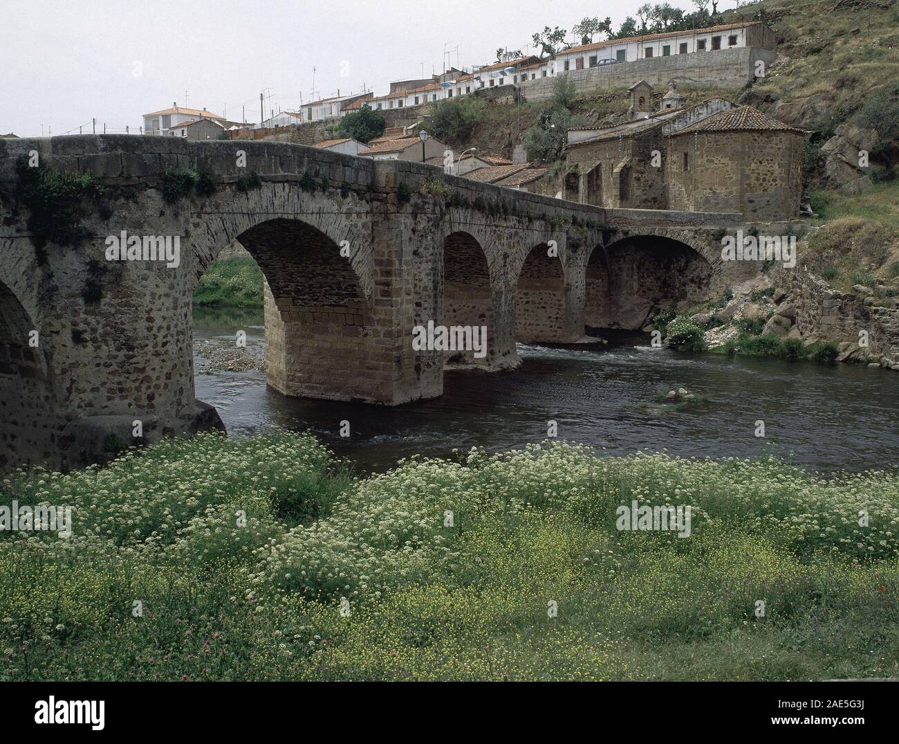 PUENTE DE SAN LAZARO CONSTRUIDO EN 1498. Location: EXTERIOR. Plasencia ...