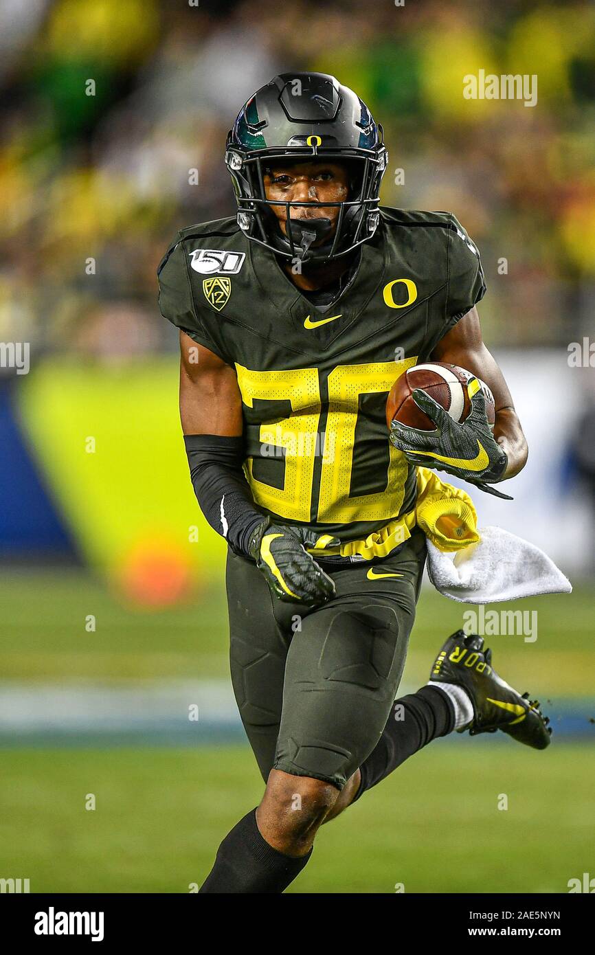 Santa Clara, California, USA. 06th Dec, 2019. Oregon Ducks wide ...