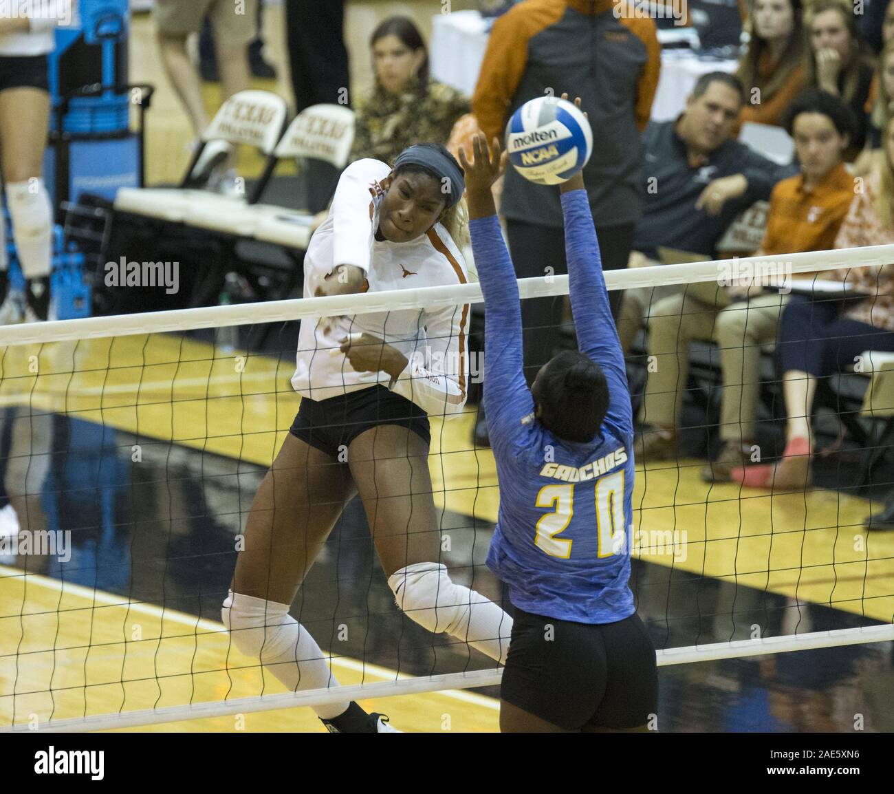 Austin butler santa barbara hi-res stock photography and images - Alamy