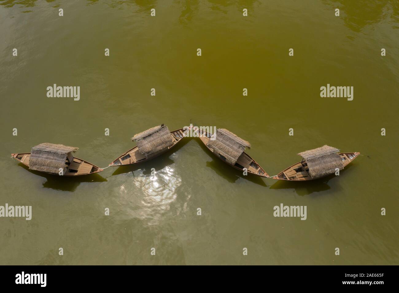 Traditional boats ancient design hi-res stock photography and images ...