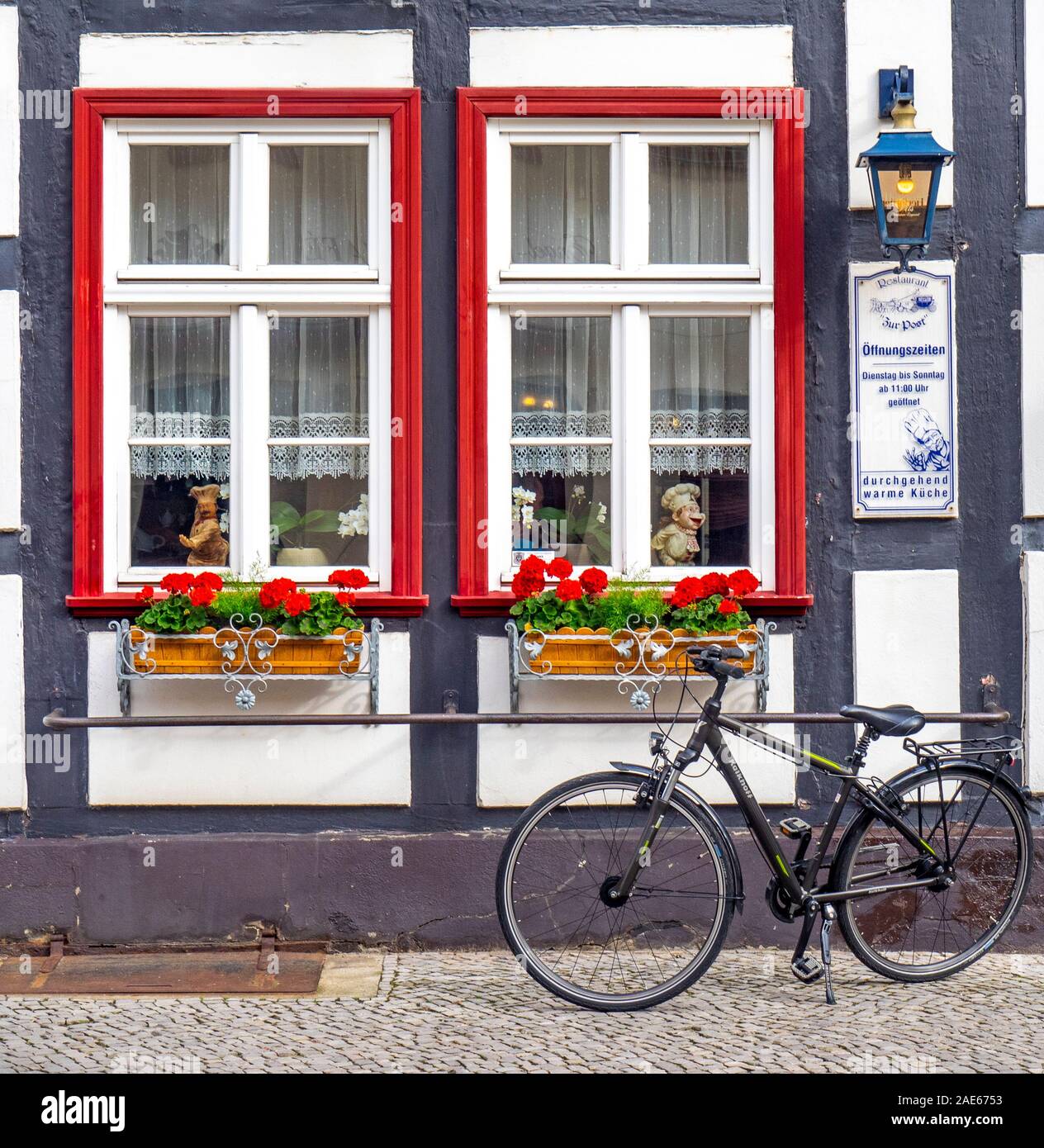 Timber window frame hi-res stock photography and images - Alamy