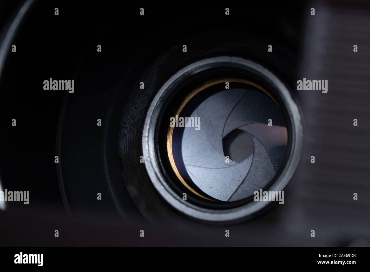 Vintage old film camera lens aperture ring dial Stock Photo - Alamy