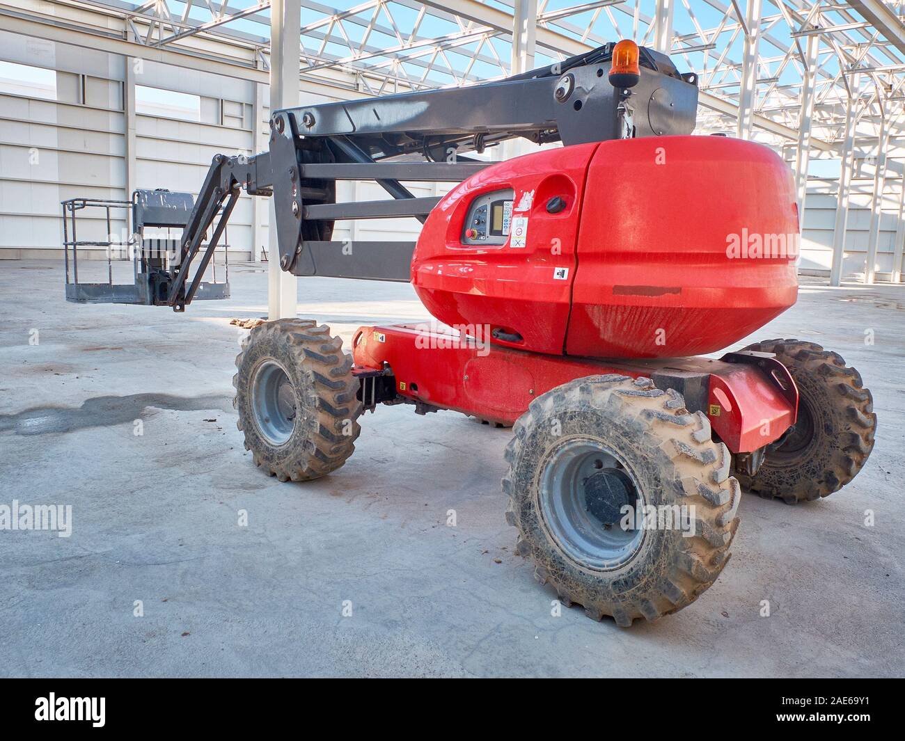 Red telehandler hi-res stock photography and images - Alamy