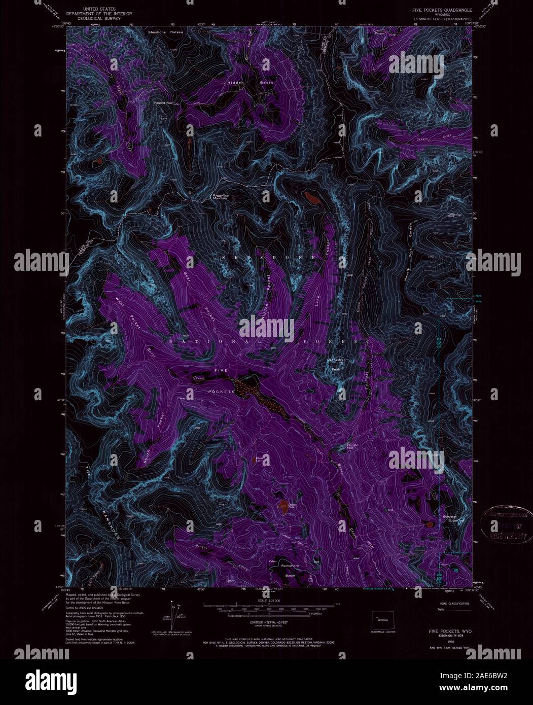 Inverted pockets hi-res stock photography and images - Alamy